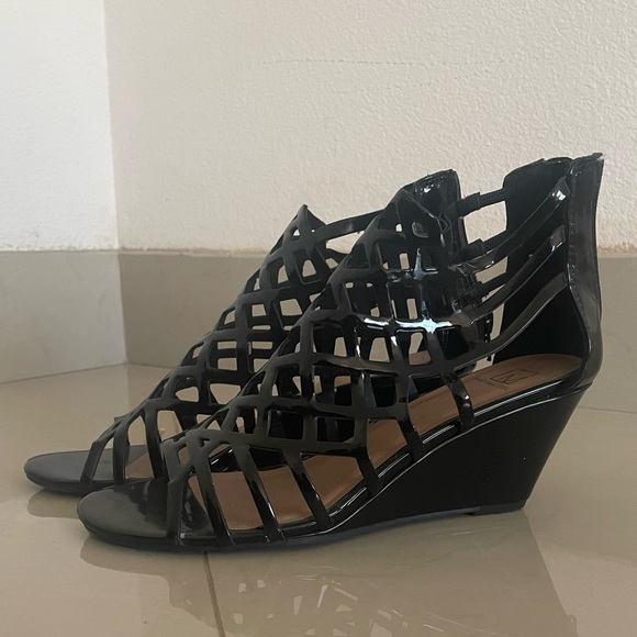Material Girl | Shoes | Material Girl Wedge Sandals | Poshmark